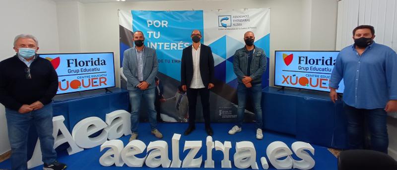 Xúquer Centre Educatiu Firma Un Acuerdo De Colaboración Con La